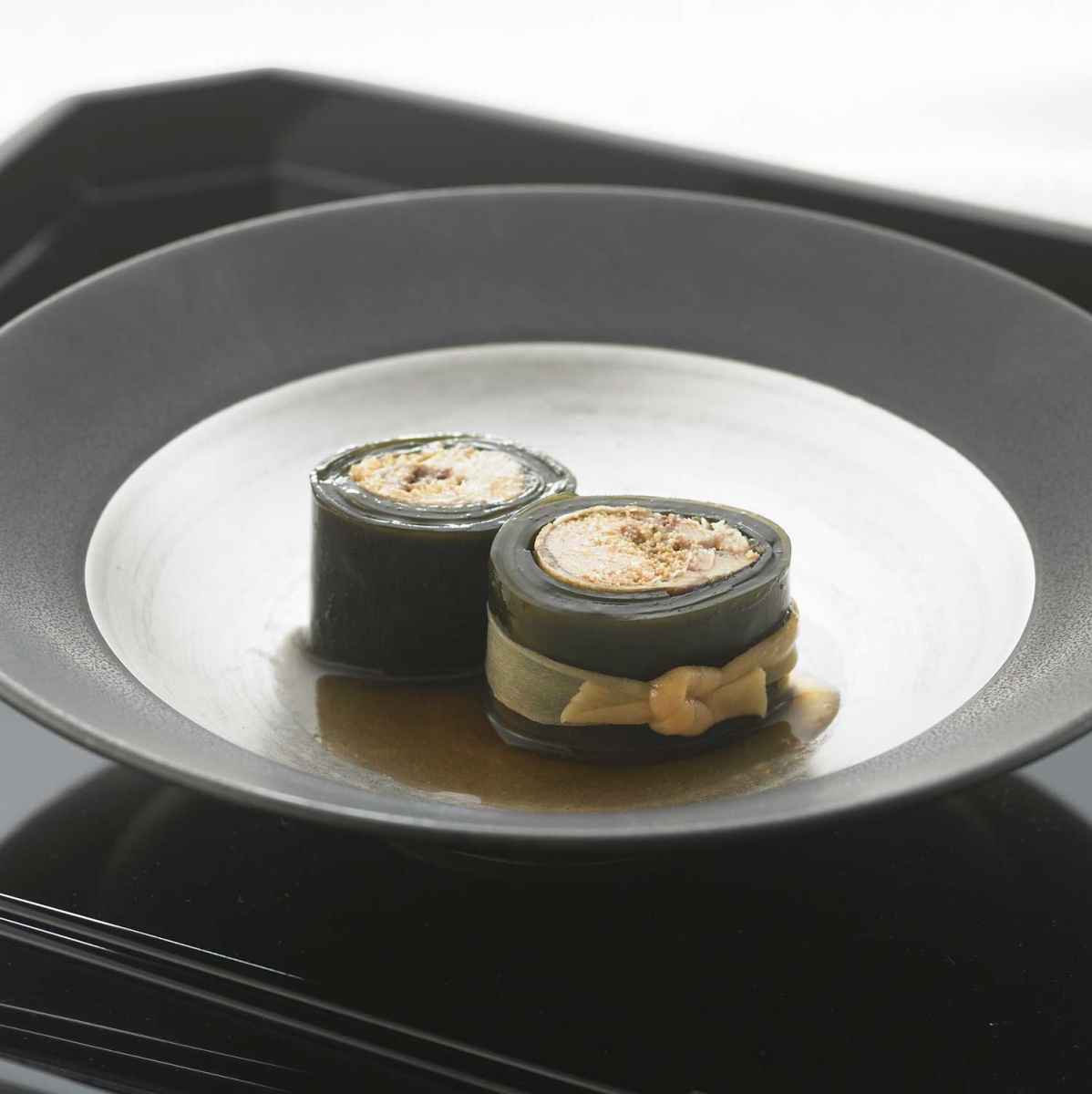 昆布巻 製造風景 | 鮎家コラム[一覧] | 読みもの[一覧] | 鮎家の巻物・昆布巻の元祖・美味しいものをつくる株式会社 鮎家